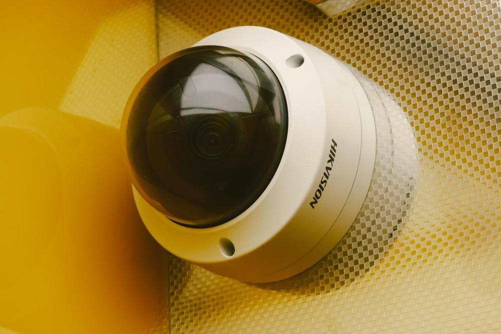 Jaka kamera do monitoringu podwórka: przewodnik po kluczowych cechach i ...